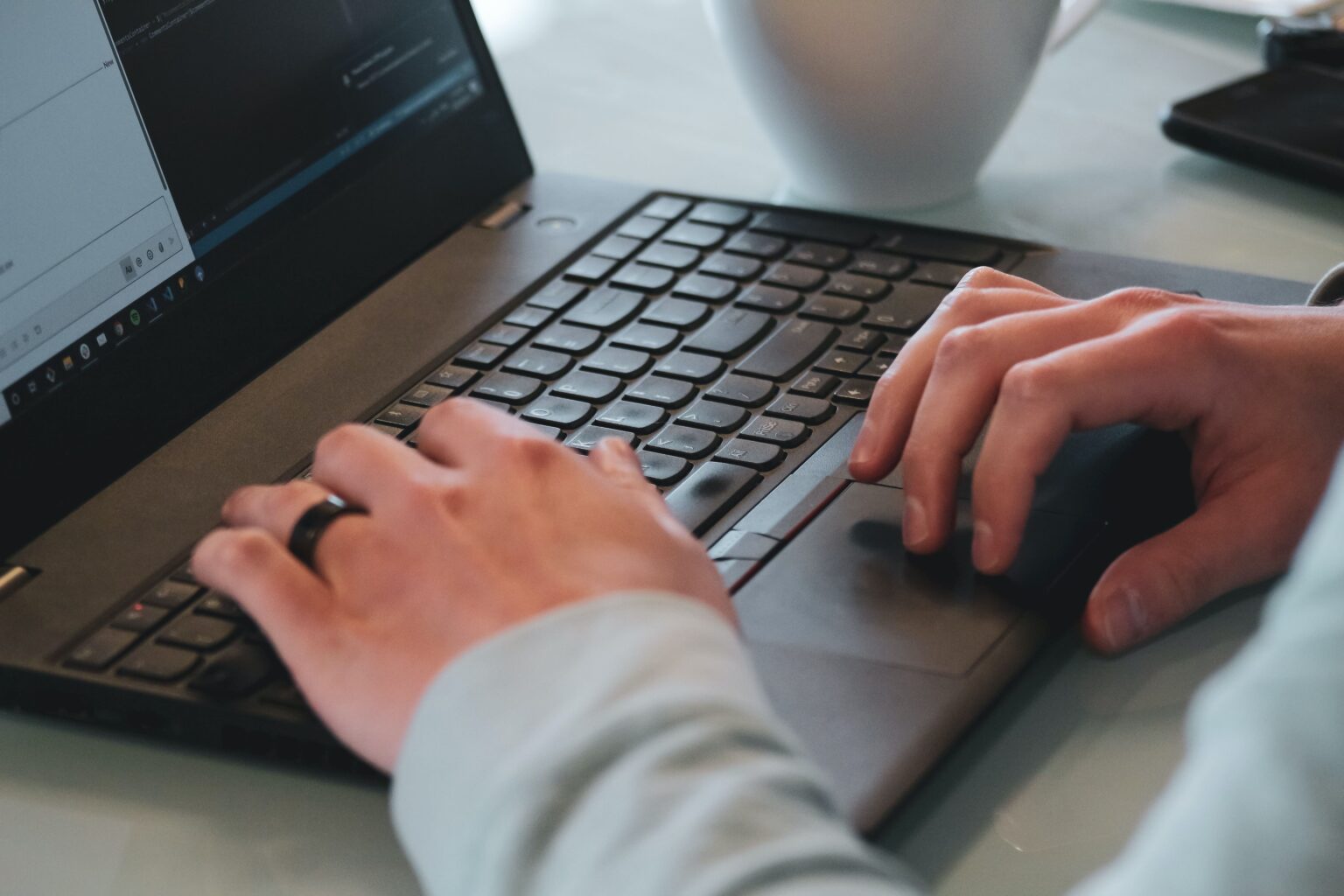 Is A Dating Profile Real or A Bot? Here's How to Tell - The TrulyThai Blog